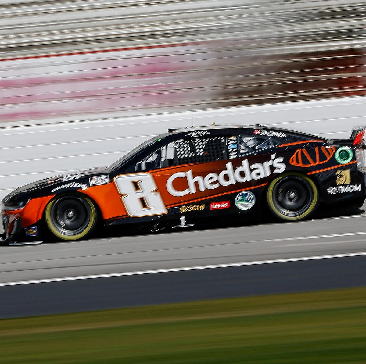 Kyle Busch Unveils Secret Superspeedway Drafting Tricks: A Must-Know ...