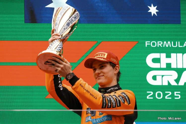 Oscar Piastri's mom adorably celebrates his 12th F1 podium finish at ...