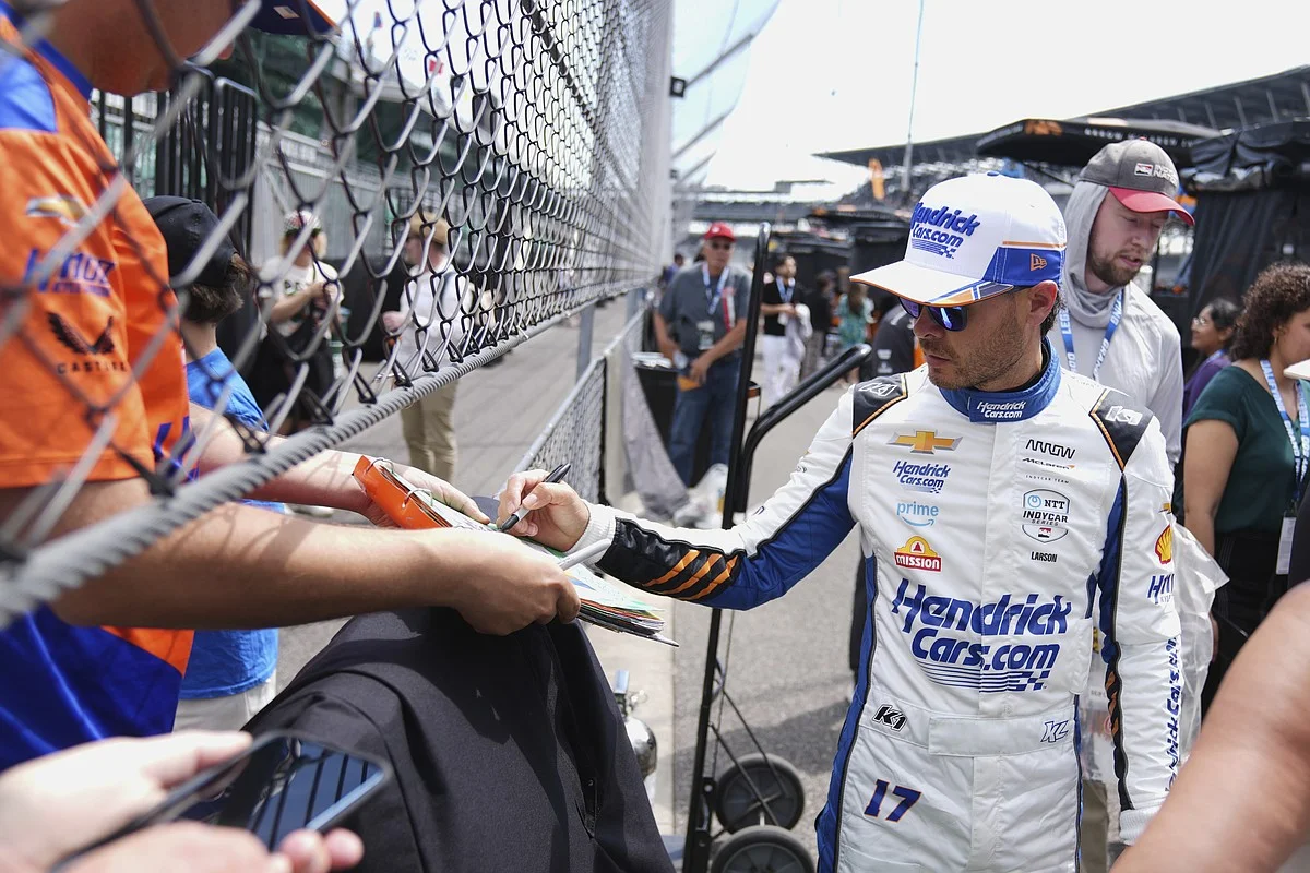 Kyle Larson Aims to Conquer 2025 Indy-Charlotte Double After Last Year ...