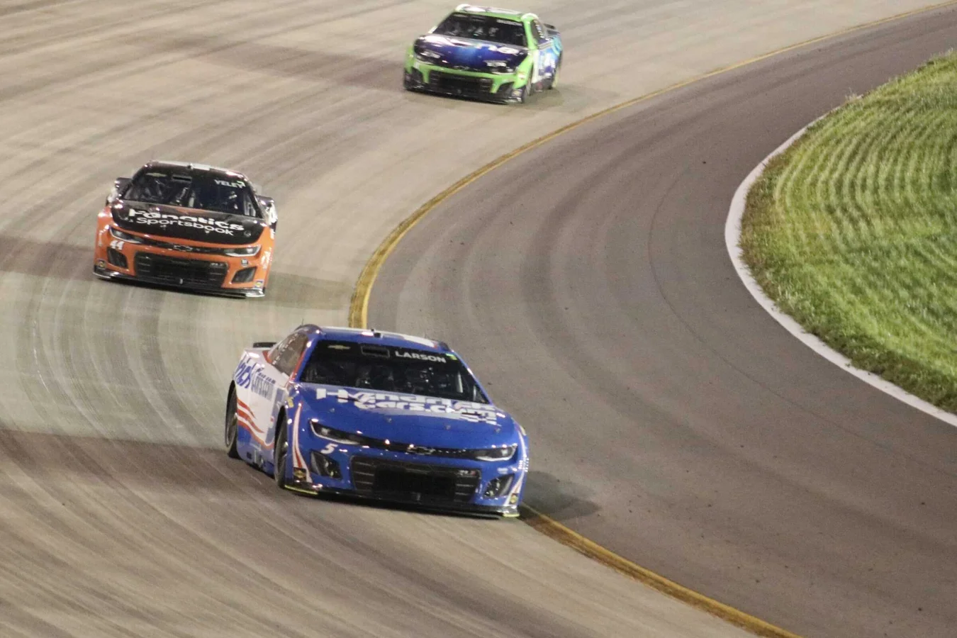 Zane Smith Nearly Pins Kyle Larson Against Wall in Tense Block at ...