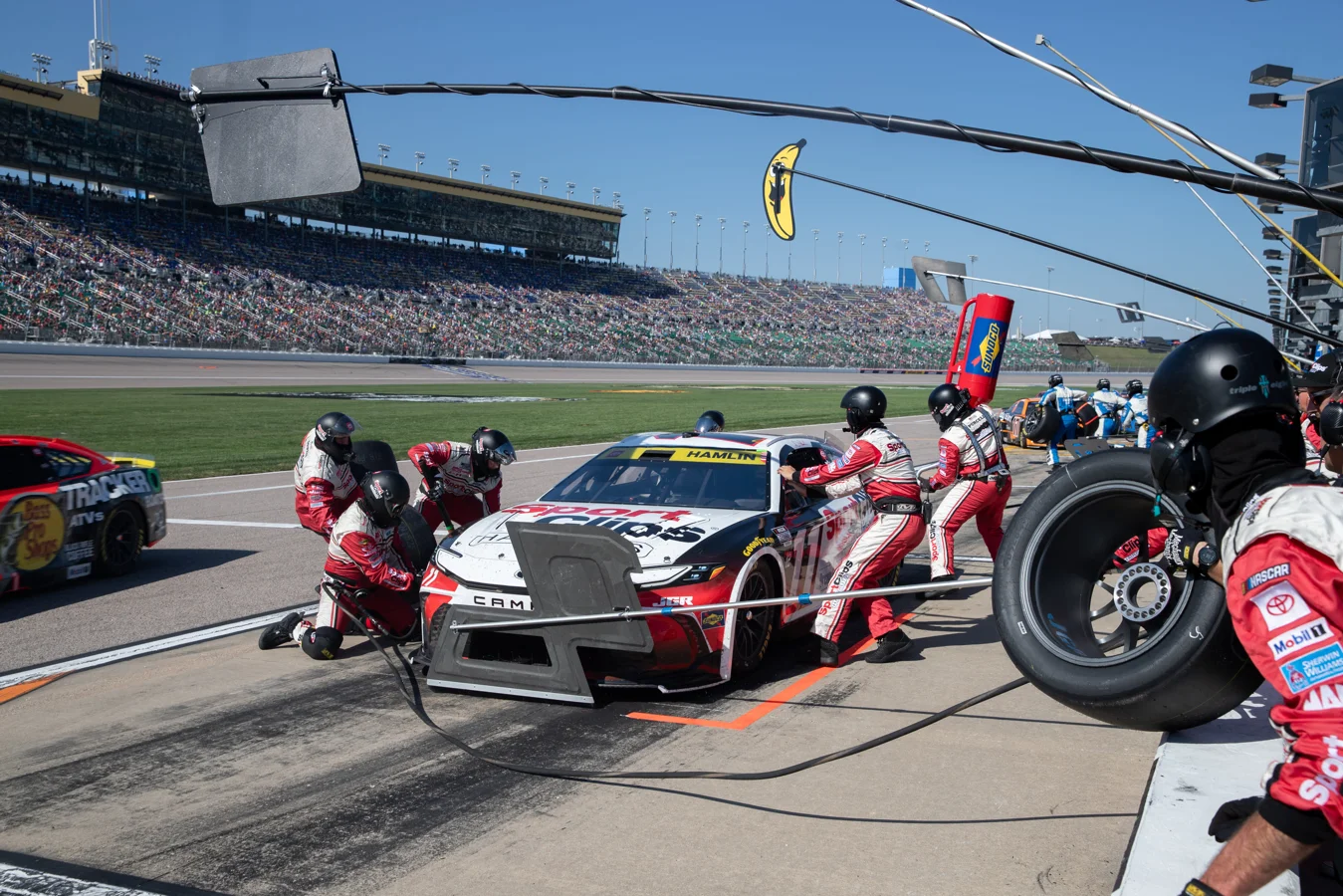 How Alan Gustafson’s Pit Call Fueled Chase Elliott’s Kansas Win