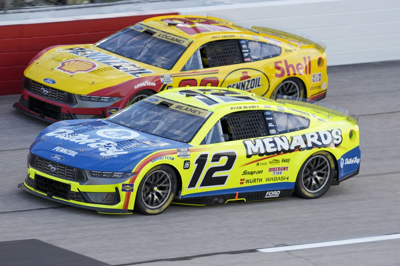 Cody Ware Tackles Unique Gateway Raceway Oval in Enjoy Illinois 300 Race