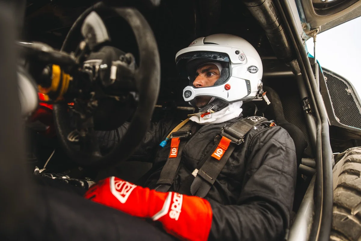 Carlos Sainz Jr. Amazed by Father’s Monster Dakar Rally Car