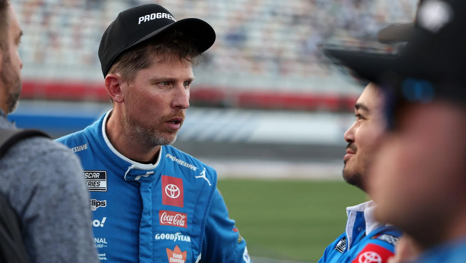 Denny Hamlin Questions Suárez’s Controversial Move at Charlotte