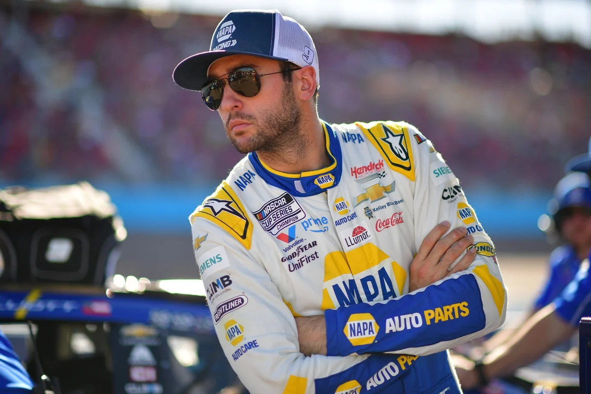 Chase Elliott Urges Fans to Embrace NASCAR’s New Chase Format