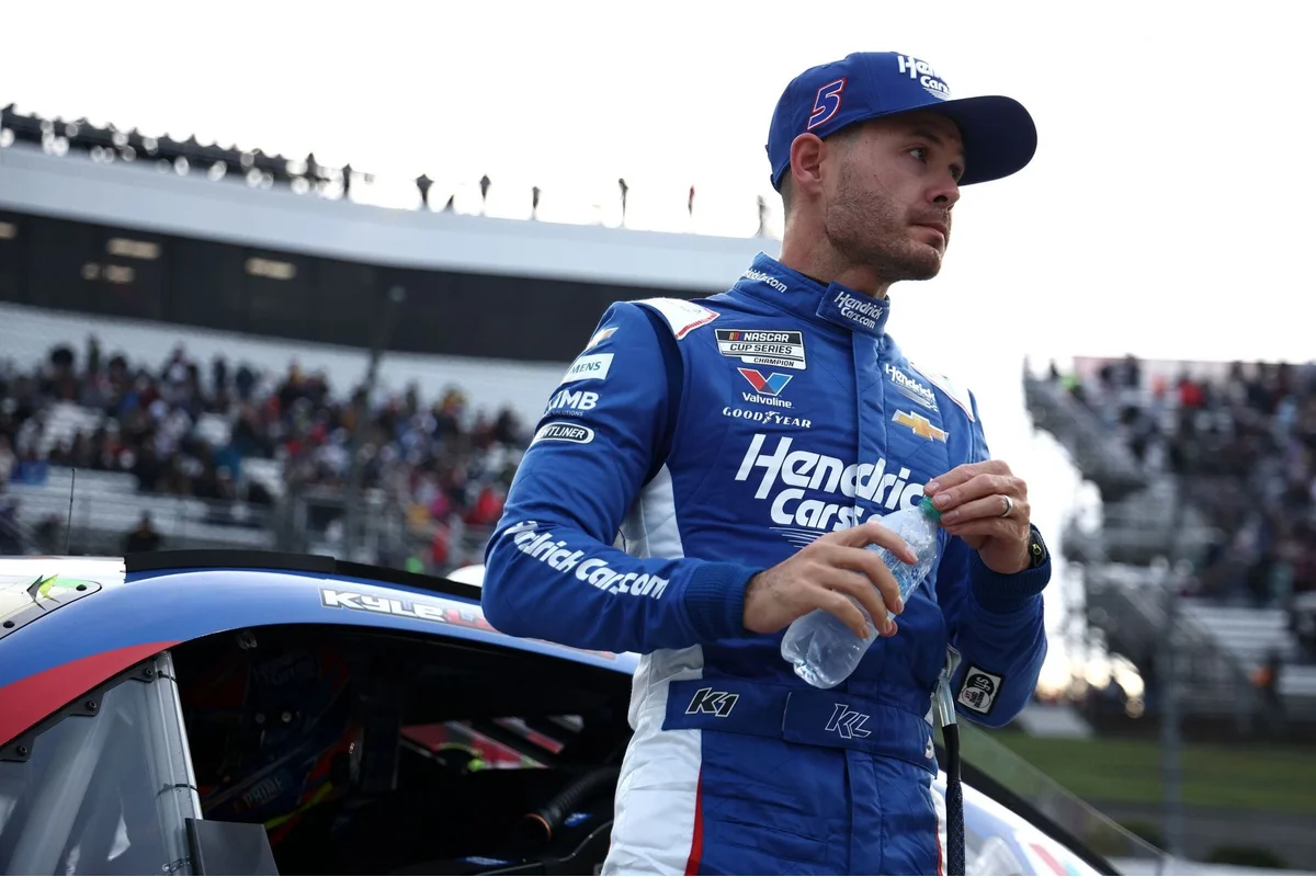 Kyle Larson's Costly Tulsa Shootout Mistake Stuns Fans