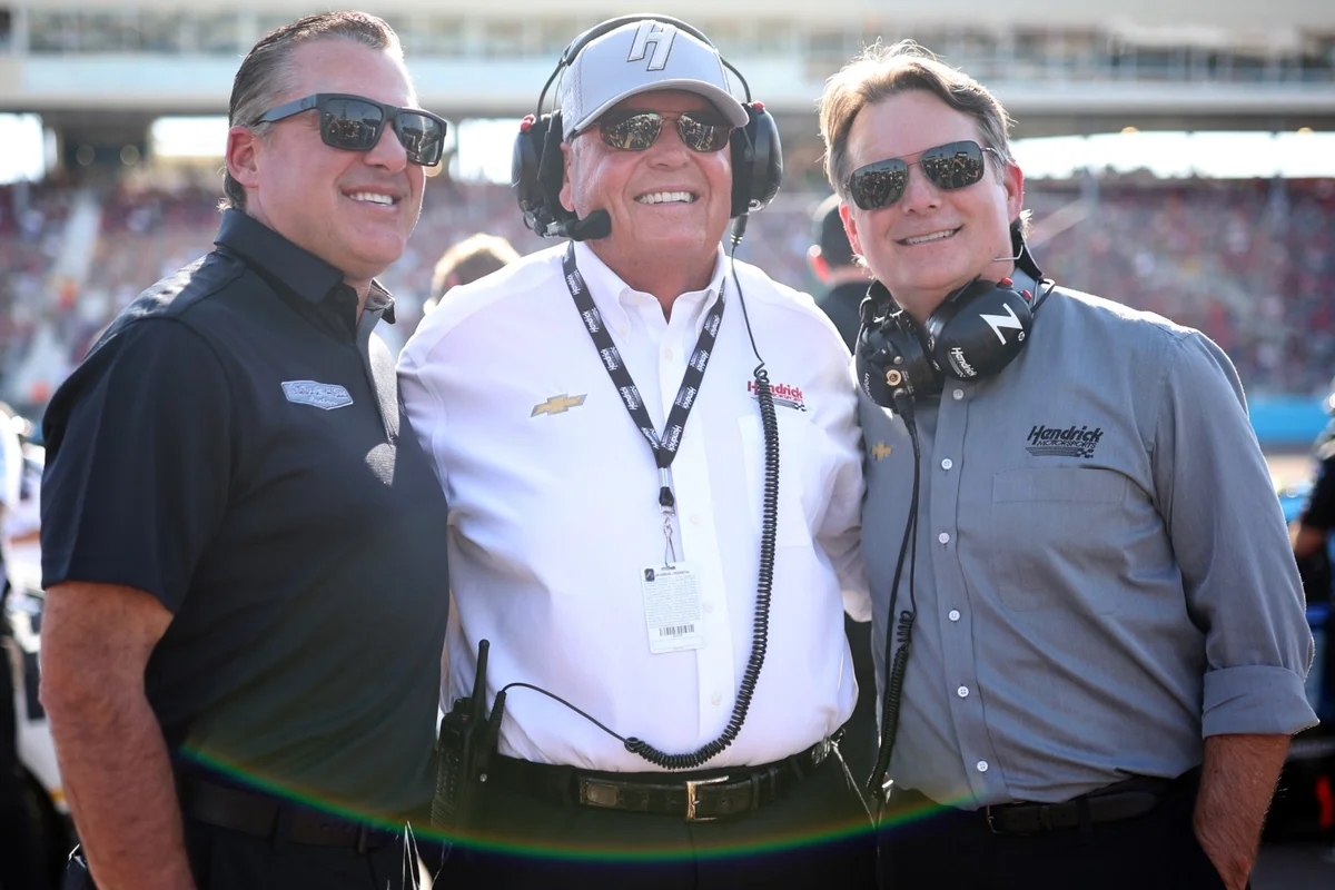 Tony Stewart blasts NASCAR’s shift away from dirt racing roots