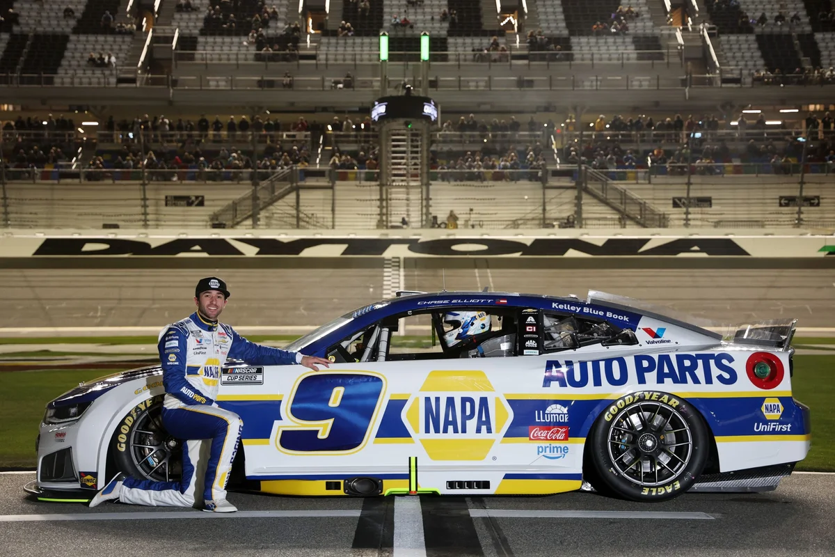Chase Elliott Set to Shine as NASCAR Chase System Returns