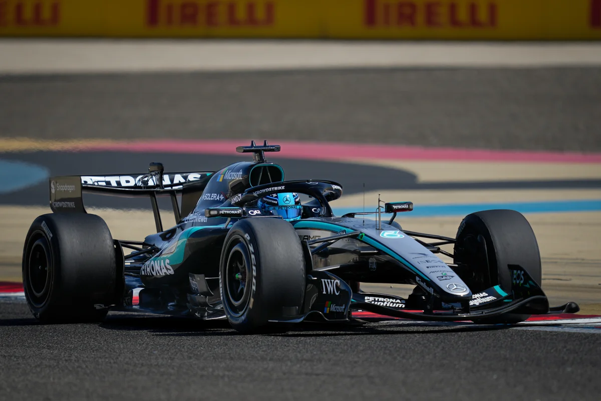 Lewis Hamilton Sets Fastest Bahrain Race Simulation Run
