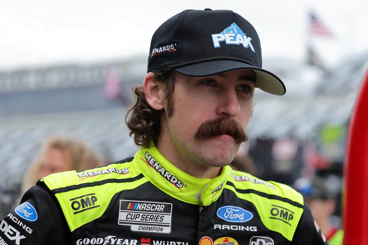 Ryan Blaney Reveals Wild Thunderbirds Flight Left Him Sick