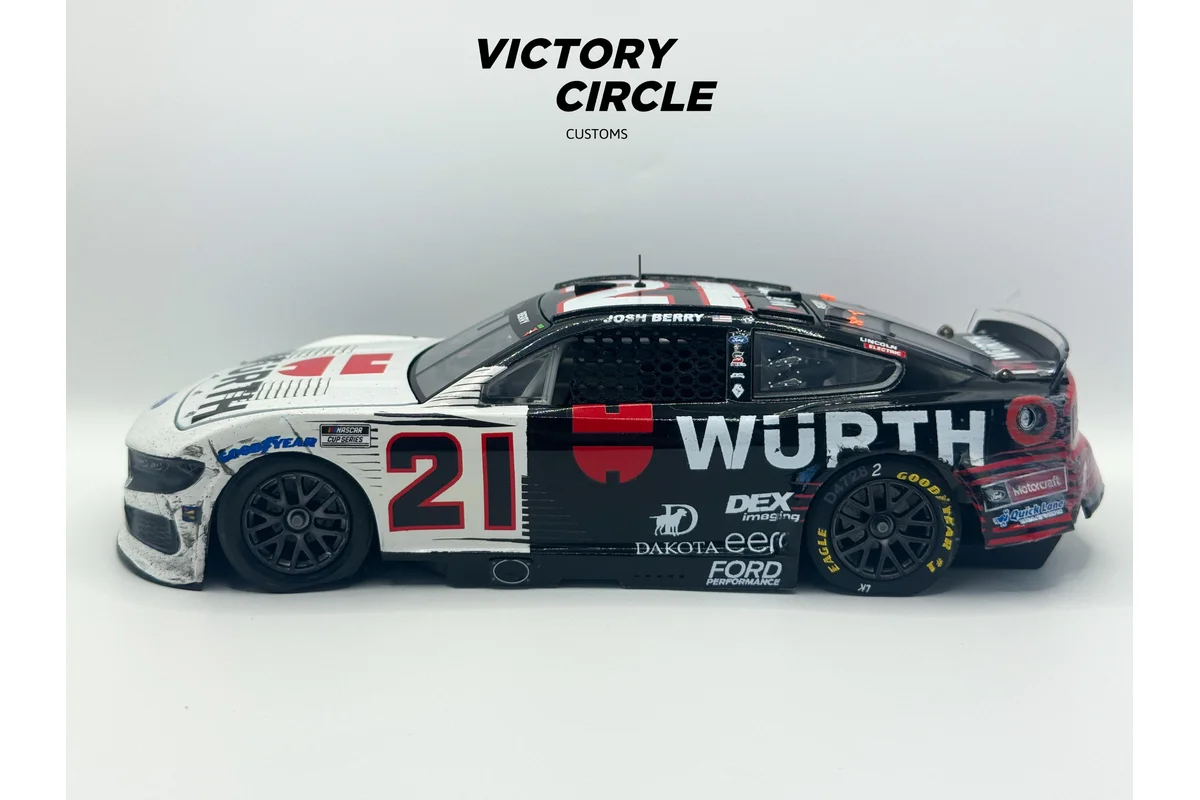Josh Berry Leads Briefly Before Crash Ends Phoenix Race
